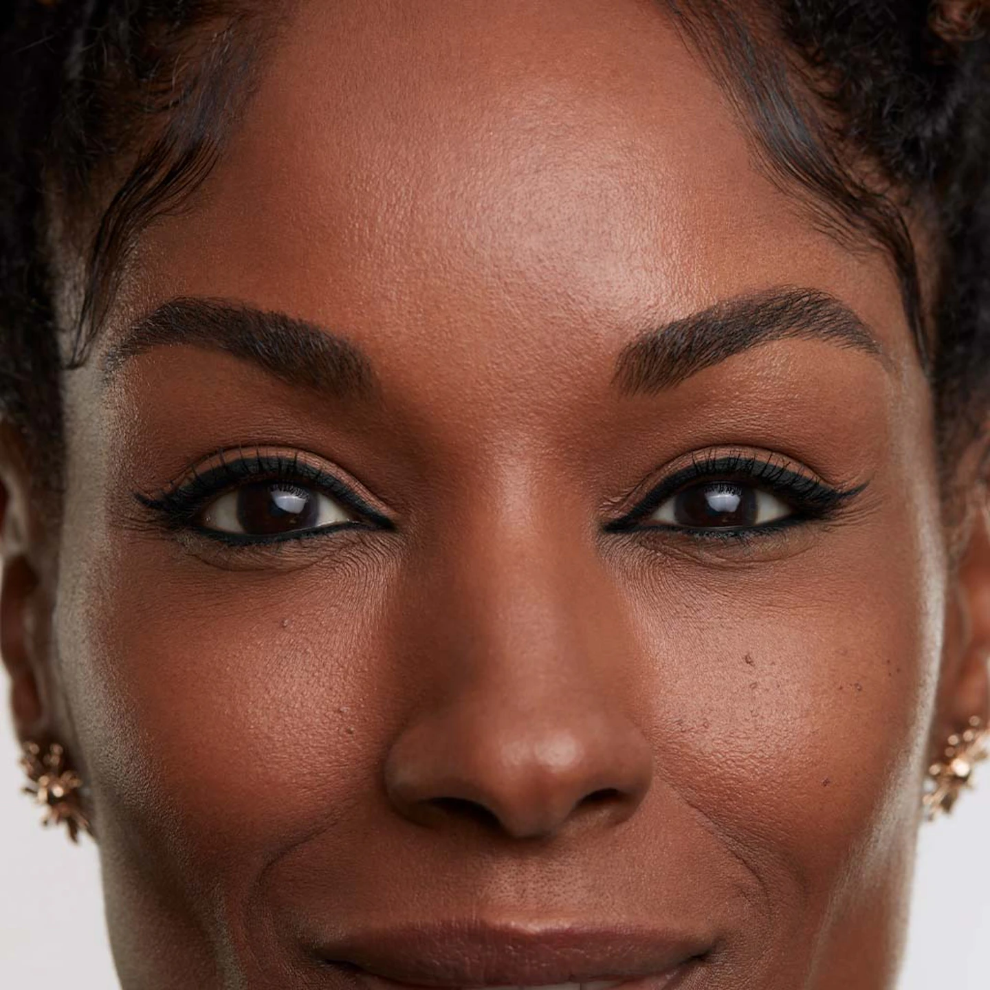 Infinity Waterproof Eyeliner™ | Semi-Permanent | Thrive Causemetics®