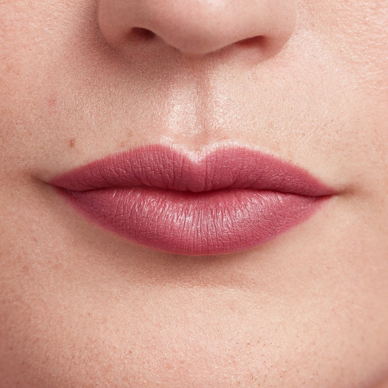 Lip Filler Long-Wearing + Plumping Lip Liner™