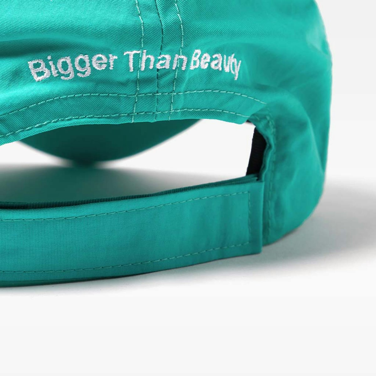 Thrive Causemetics® UPF 50+ Baseball Cap | Thrive Causemetics®