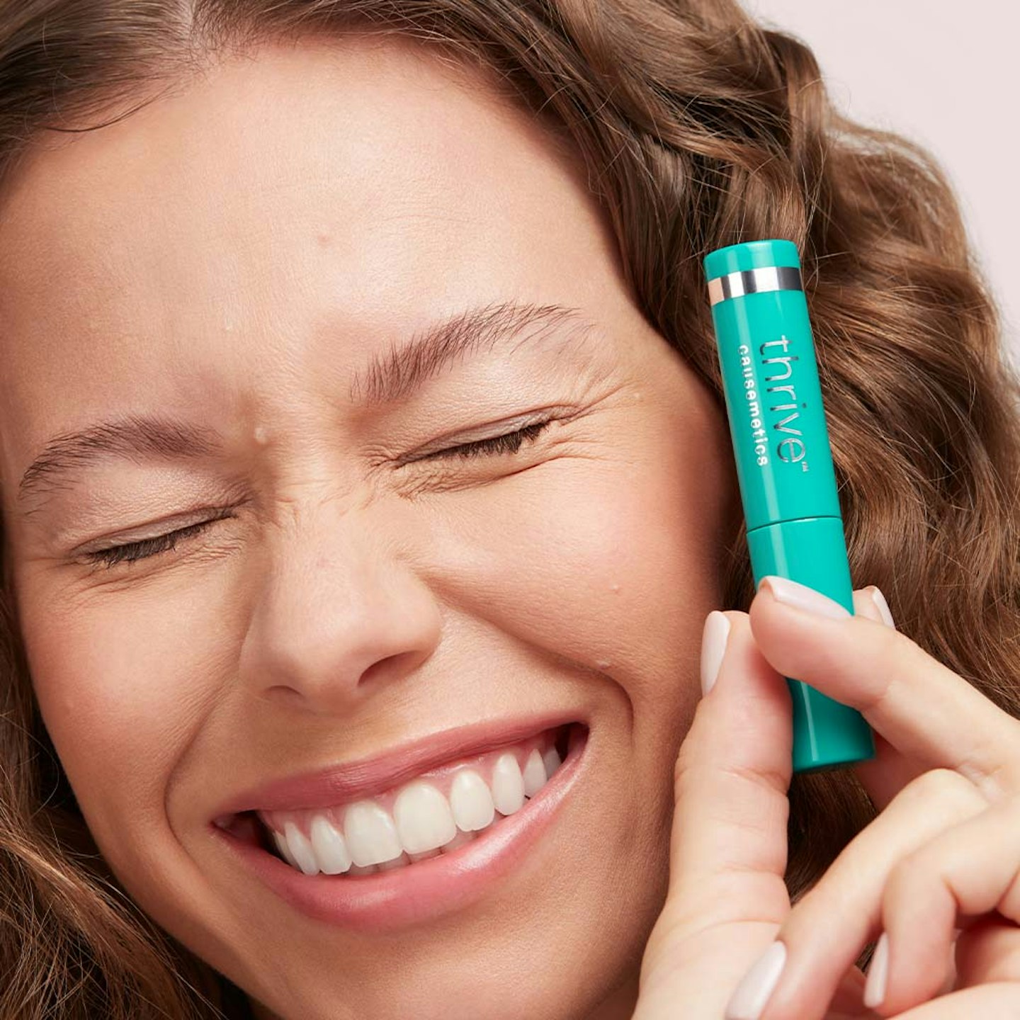 Get the look of full, defined brows with our clear eyebrow gel